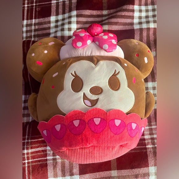 Disney | Toys | Disney Munchlings Wild Strawberry Cupcake Minnie Mouse ...